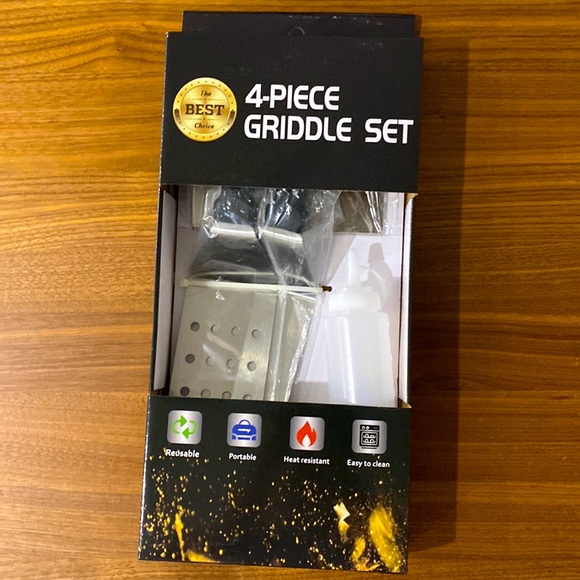 Kitchen | 4 Piece Griddle Set | Poshmark